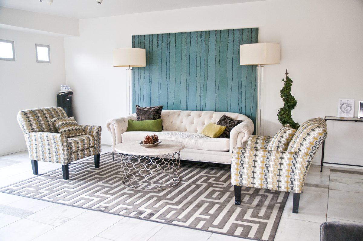 Retro chic oasis offers more than room • Sacramento News & Review