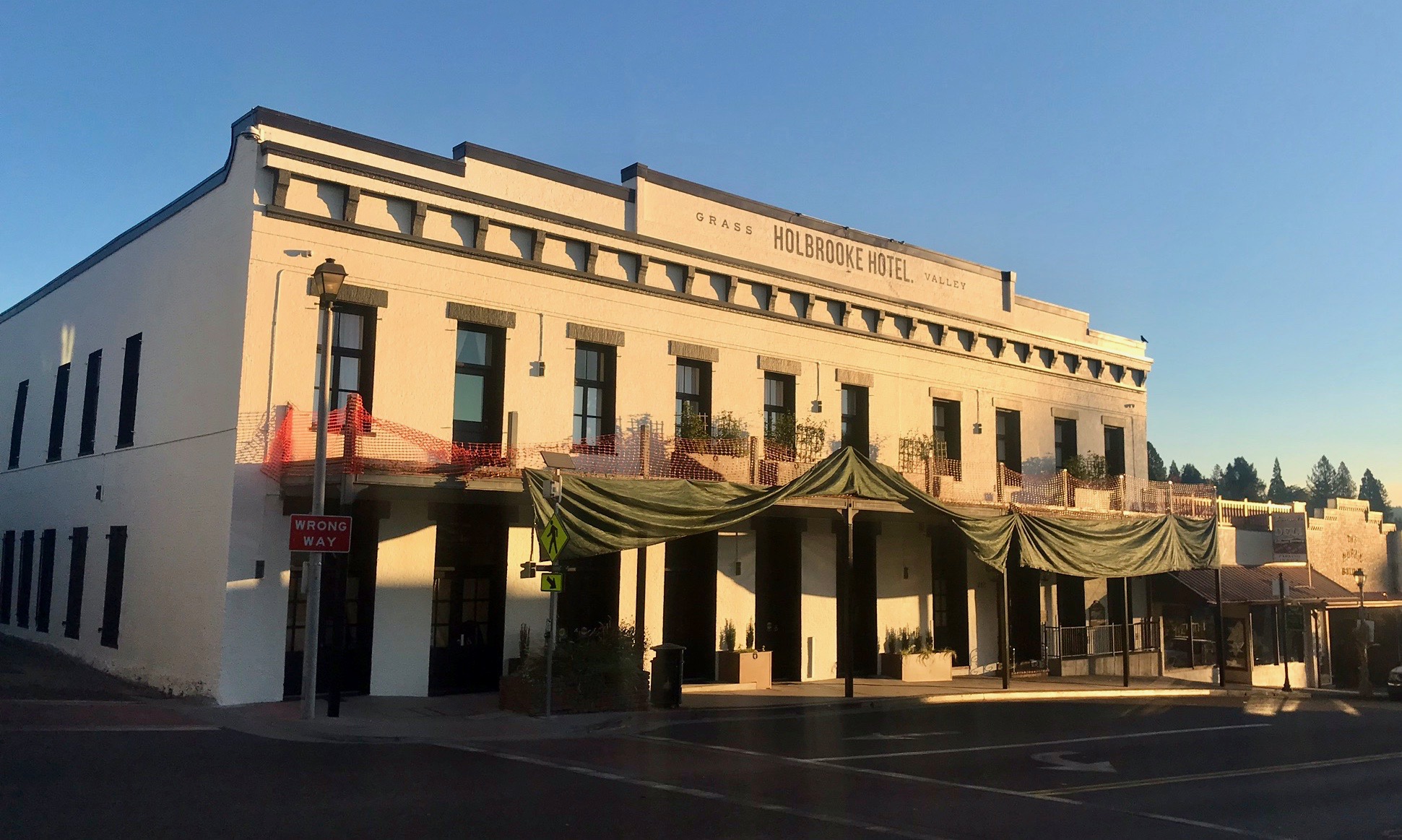With the Holbrooke Hotel’s restoration, a piece of California history ...