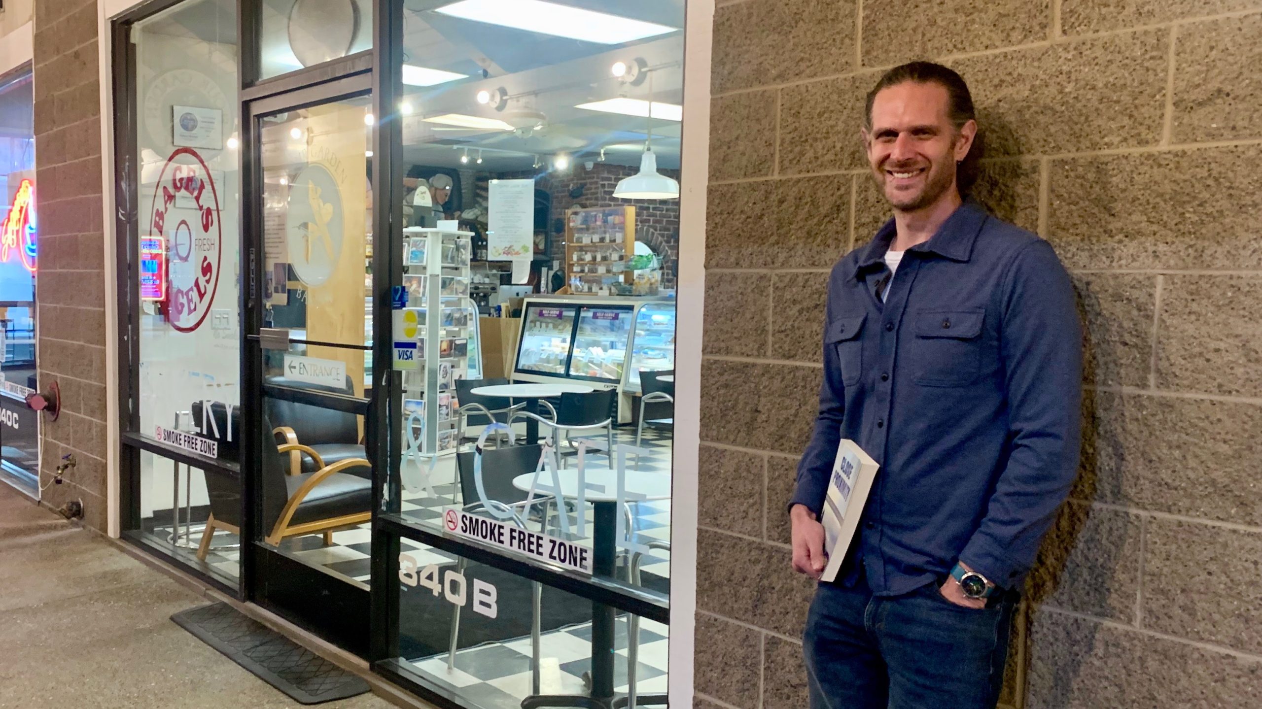 Auburn writer gets back to his journalistic roots with new book, local ...